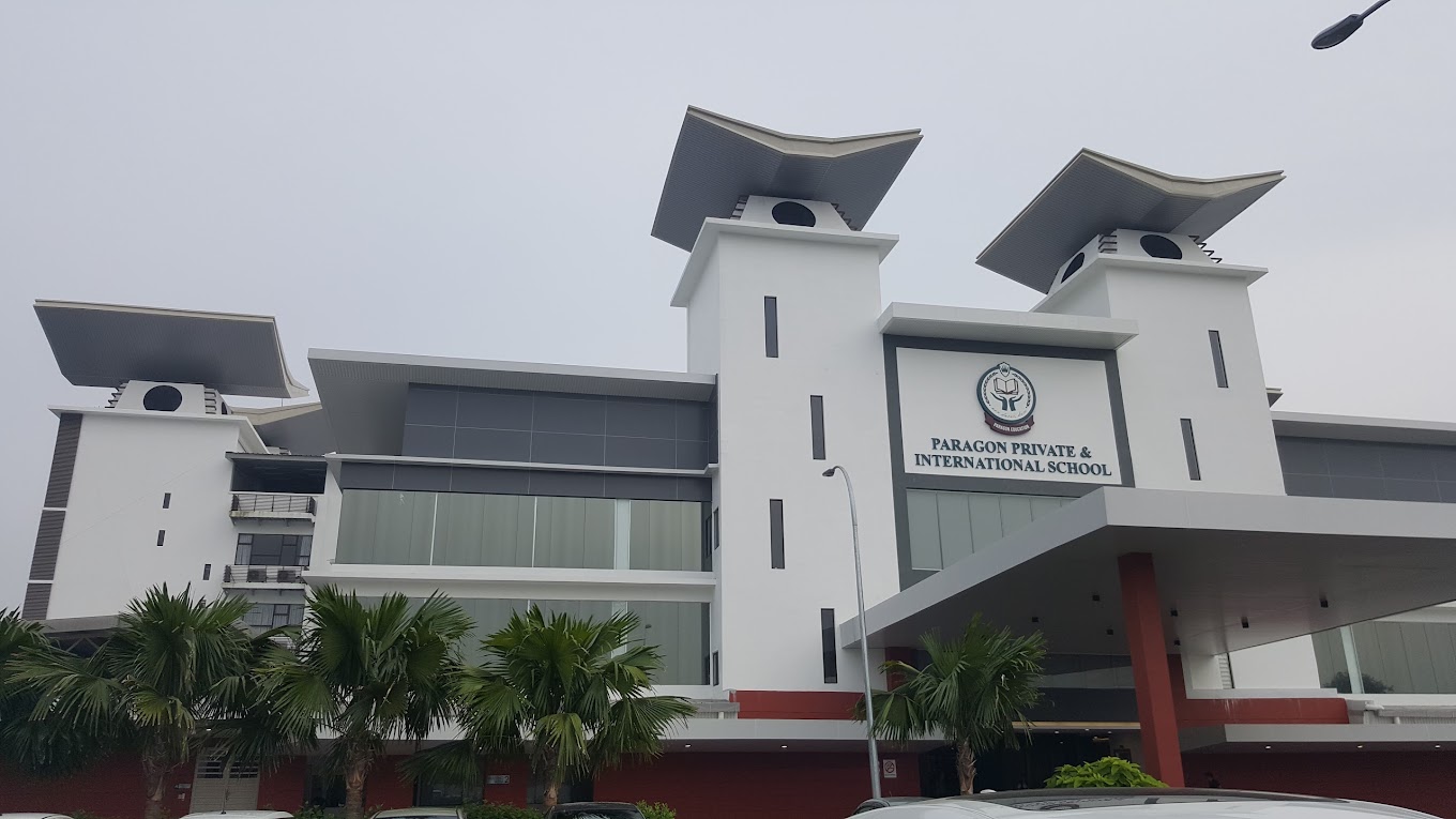 Your Luxury Service Apartment awaits - Paragon Signature Suites